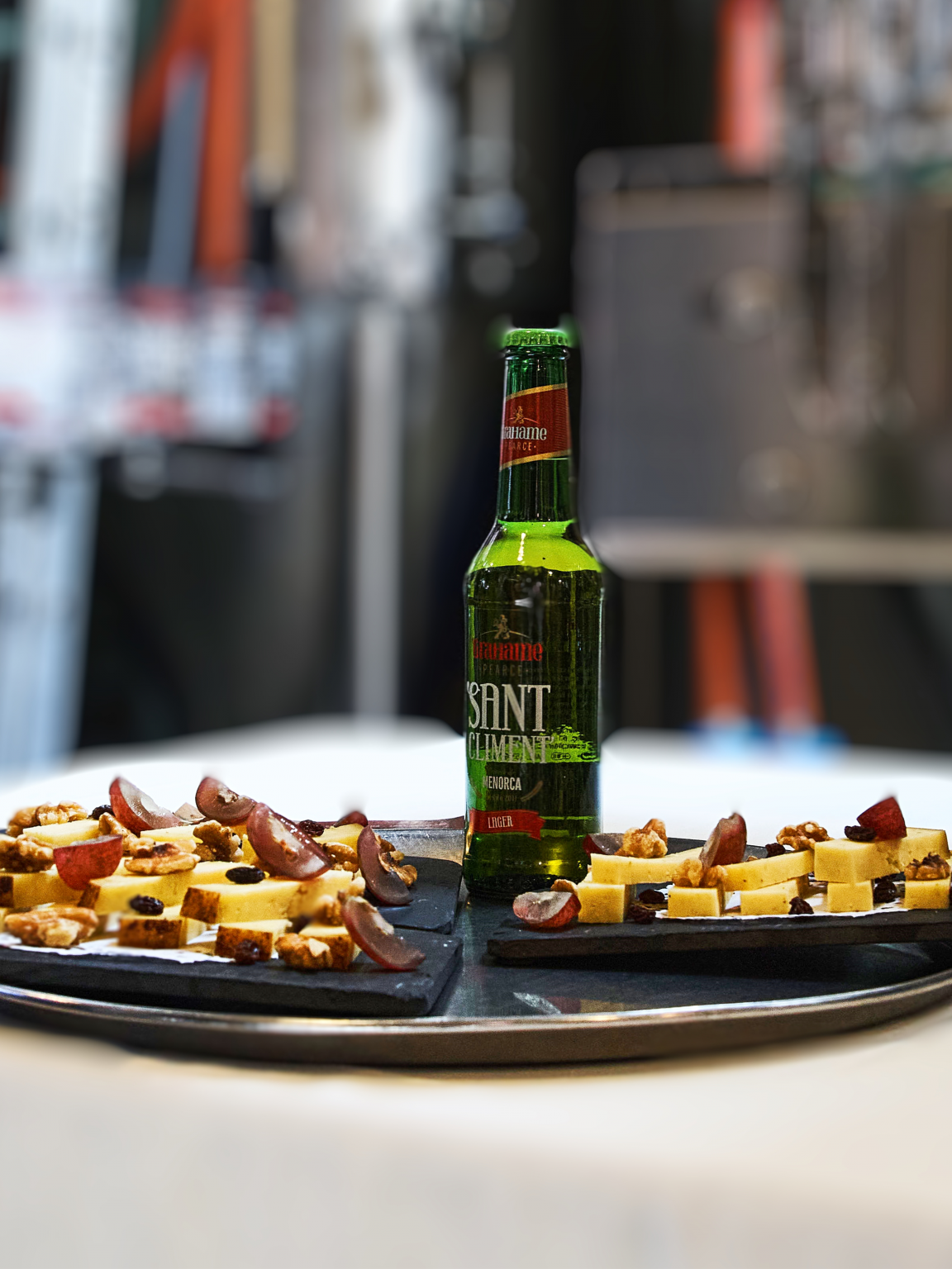 TAP ROOM GRAHAME PEARCE